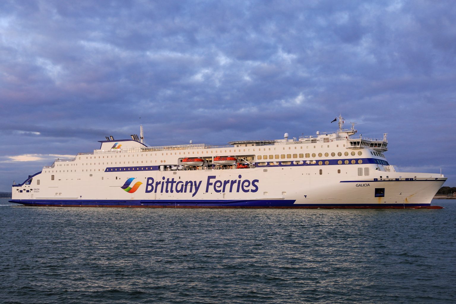 Galicia first call in Portsmouth – photo credit Andrew Sassoli-Walker ...