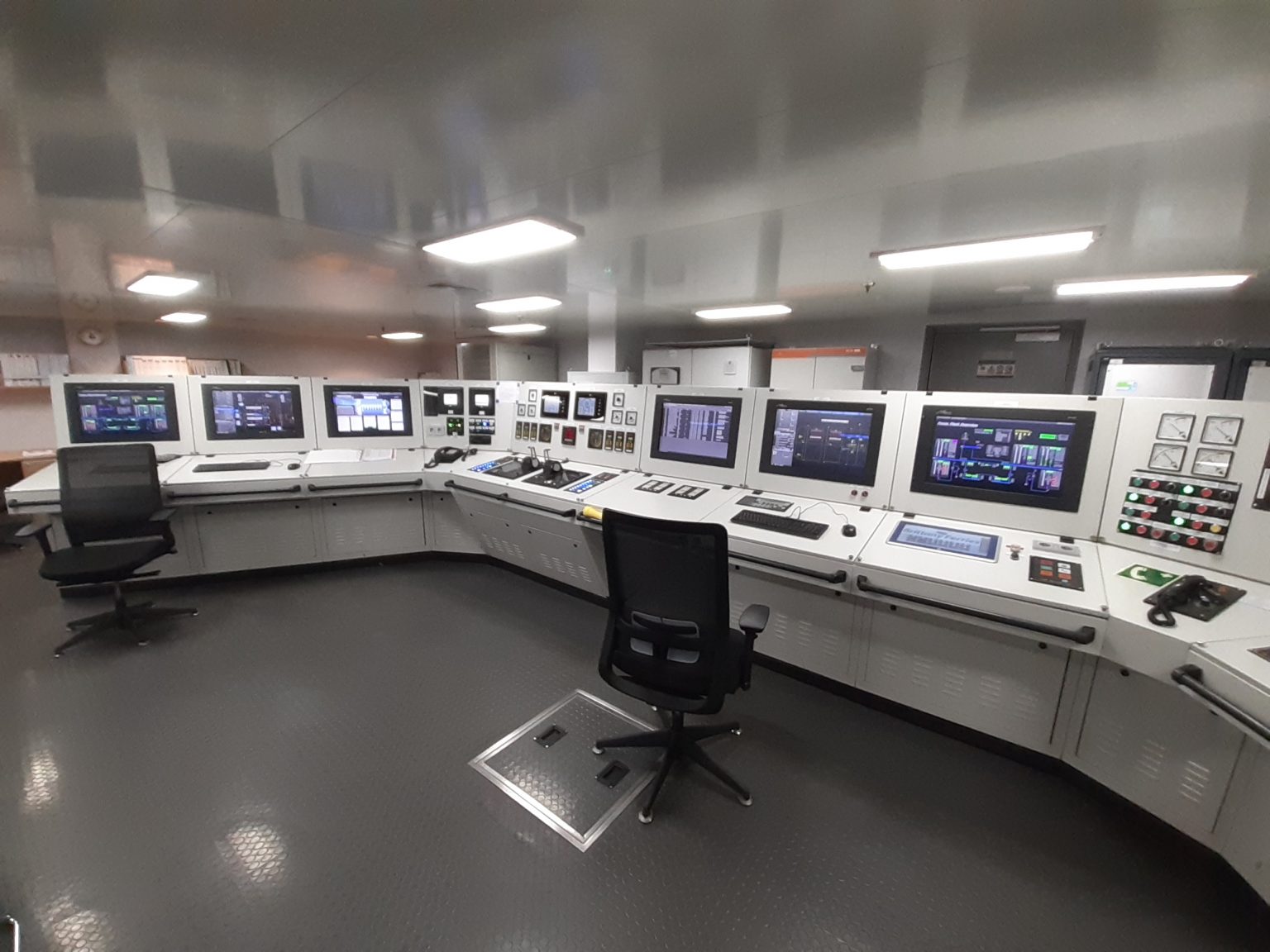 Engine control room – Brittany Ferries