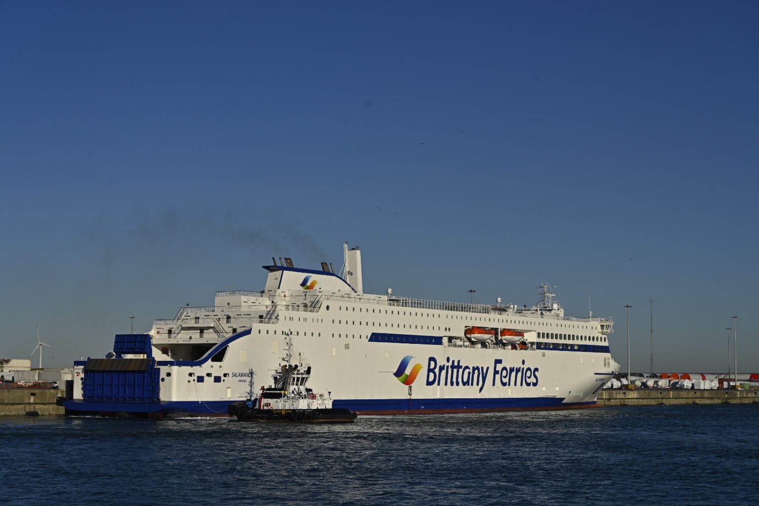 5-First-arrival-in-Bilbao-photo-credit-Bilbao-Port – Brittany Ferries